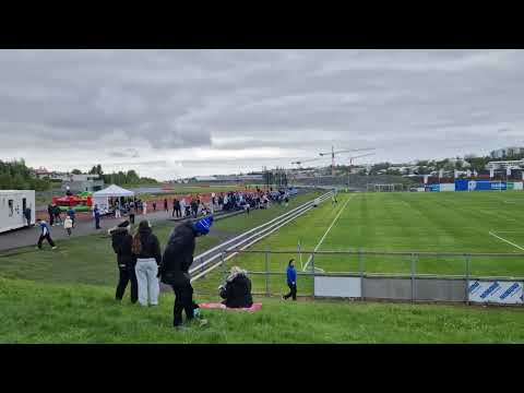 IR - Selfoss 2-0 the players are entering the Hertz völlurin in the Lengjudeild 23.05.2025