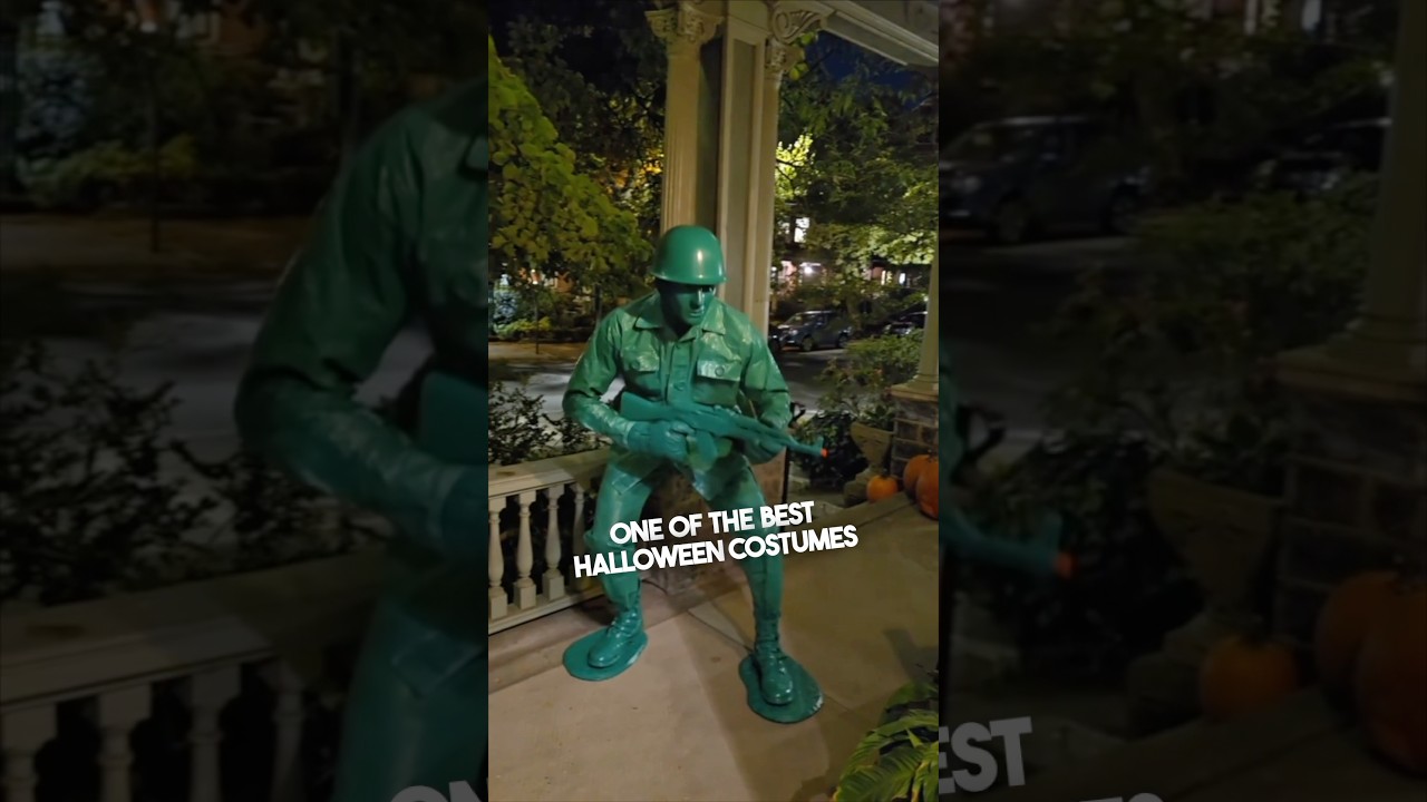 He dressed as a toy soldier for Halloween 👏 @BerzinskyRules