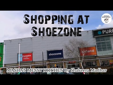 Shopping at Shoezone in English