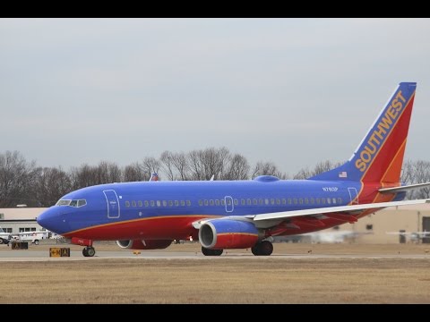 Right Next to Runway! | Super up close takeoffs at TF Green Intl. Airport (PVD)