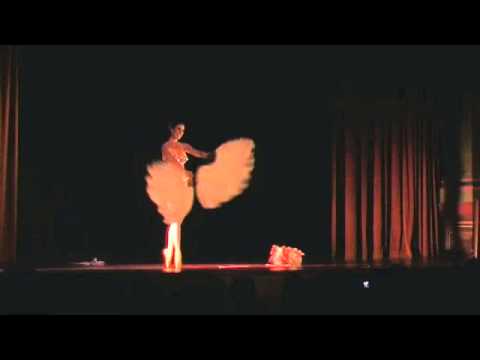 Hire a Feather Fan Dance performance - Sugar Blue Burlesque