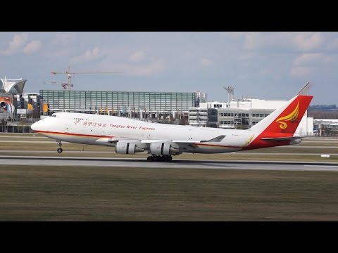 Yangtze River Express Boeing 747-481(BDSF) B-2437 landing at Munich Airport