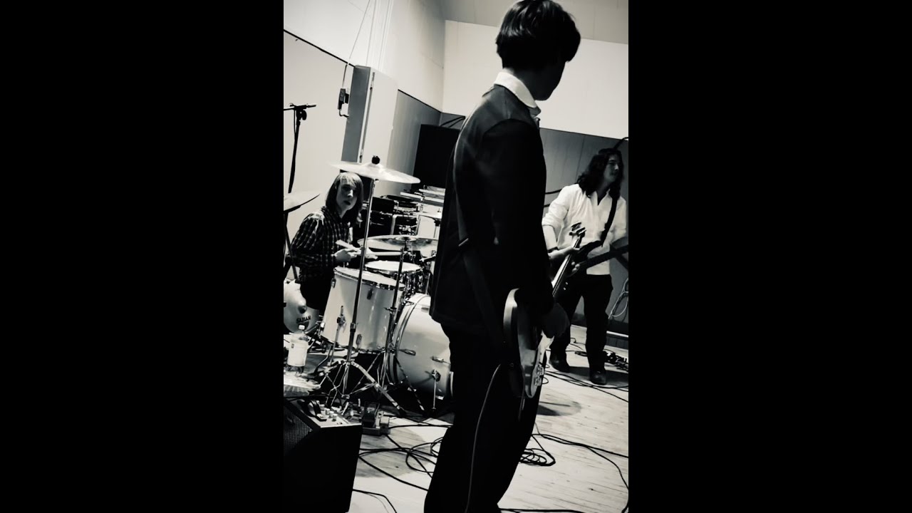 LO / HI - Fairlane (Live At The Jaffray Community Hall / 2024)