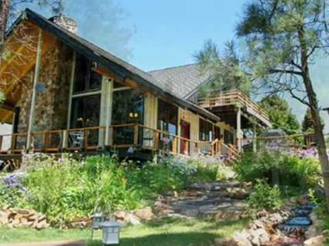 Home With Private Road And Sparkling Pond In Big Bear!