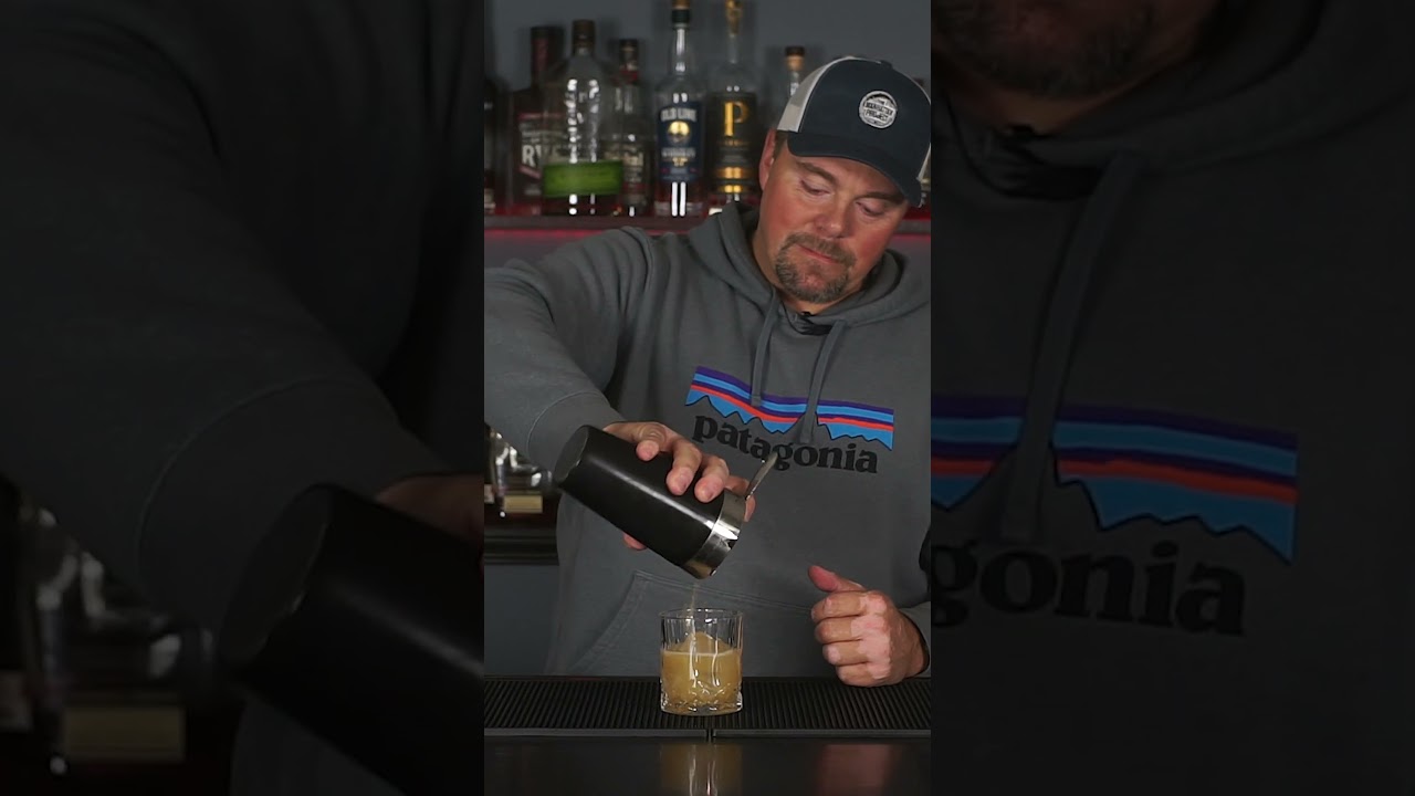 How to Make a Cinnamon Maple Whiskey Sour