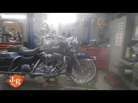 J&R Cycle: 2003 Road King Upgrade Finish