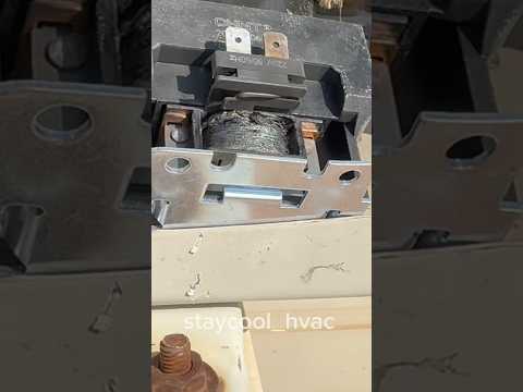 Fixing a 20-Year-Old Mundoclima AC | Electrical Repair (Part 1)
