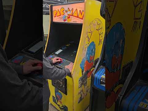 Pacman Lot 297 - Arcade Online Auction Bid now @ BidderBros.com Sale ends JANUARY 24, 2025!
