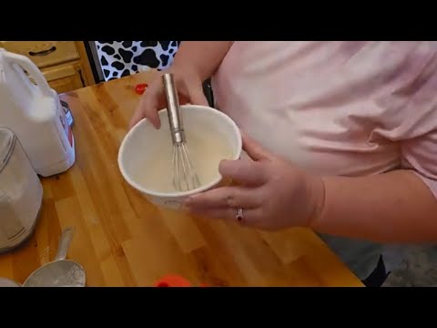 Irresistible Homemade Icing Recipe for Cinnamon Rolls