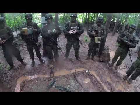 Briefing a Simple Squad Attack Order on a Terrain Model