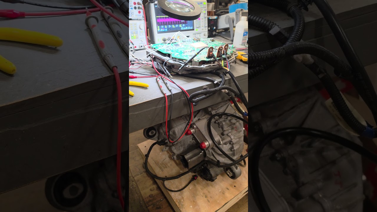 FDU Spinning with OpenInverter commands on original TI C2000 hardware.