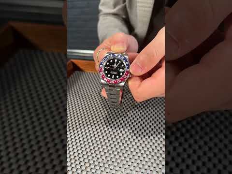 How to Use the GMT Function on the Rolex GMT Master II | SwissWatchExpo