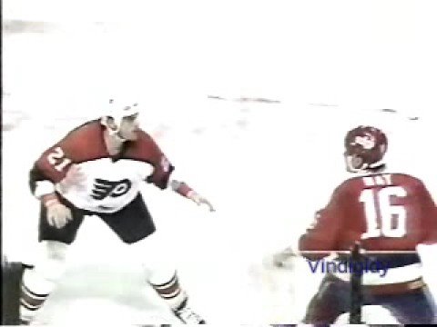 Alan May vs. Tony Horacek, December 05, 1989 - Washington Capitals vs ...