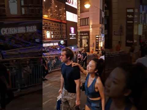 Lan Kwai Fong Hong Kong Bar District #lankwai #hongkong