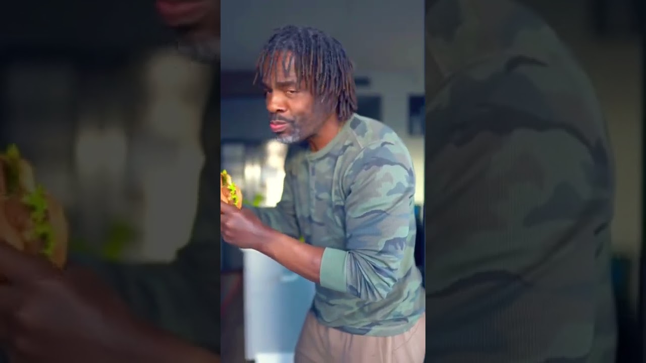 Chipotle Walnut & Black Bean Burger 🍔. Why did you go vegan? #turnipvegan #burgers #veganrecipes