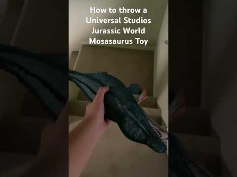 How to throw a Universal Studios Jurassic World Mosasaurus Toy
