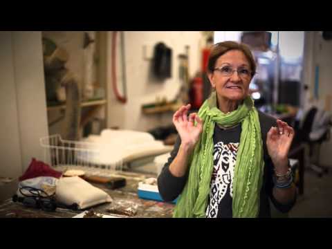 Basia Irland leest de rivier in Museum Het Domein in Sittard | George ...