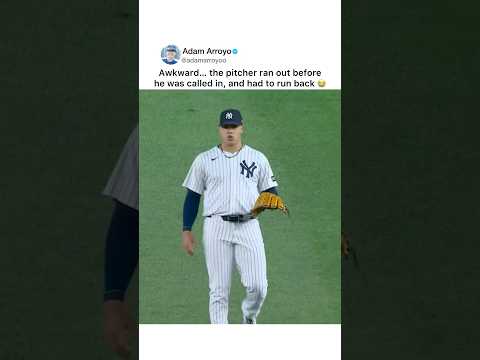 Awkward 😂 #baseball