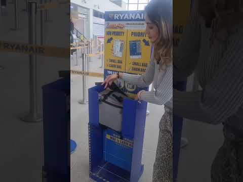 Ryanair Staff Thought They Had Me… Until My Backpack Fit PERFECTLY! 🎒✈️ No Extra Fees! 😏