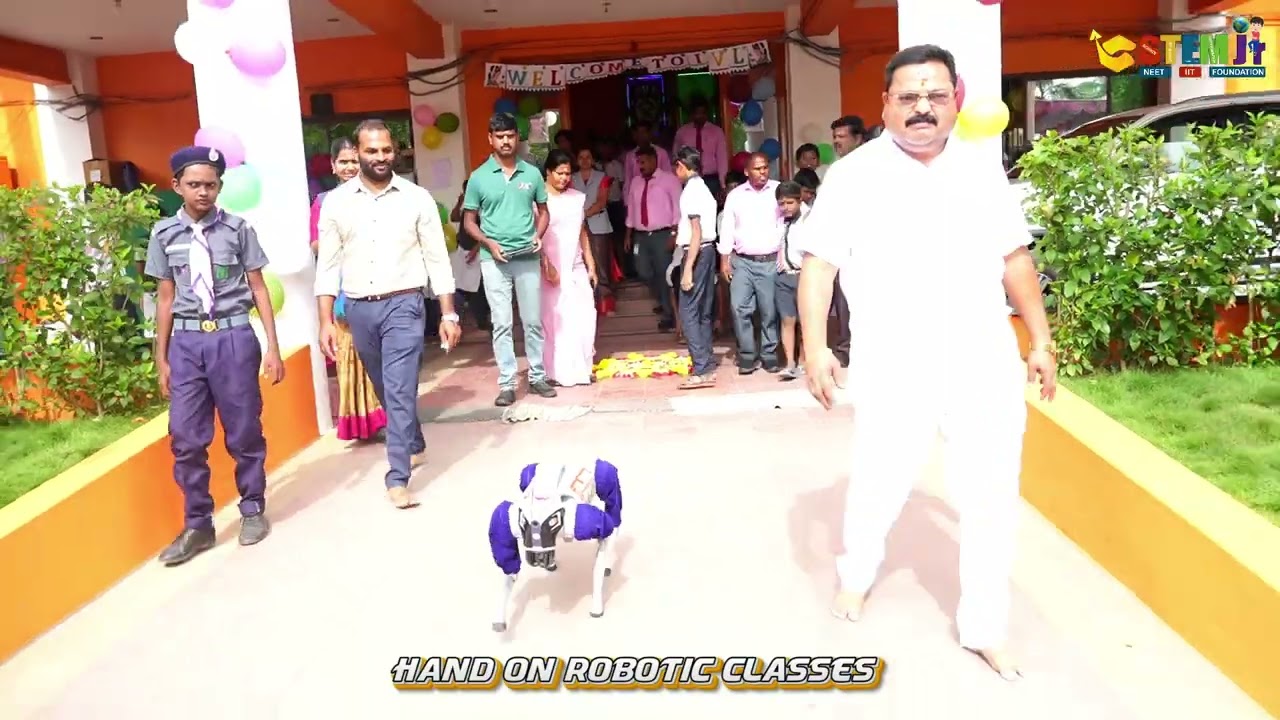 Robotic Class In Our Campus - Stem Junior