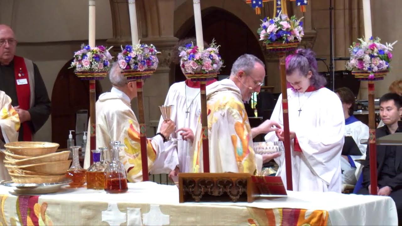 Easter Sunday: 11:15 a.m. Festive Eucharist