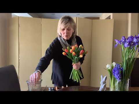 How to make a SIMPLE Tulip Bouquet