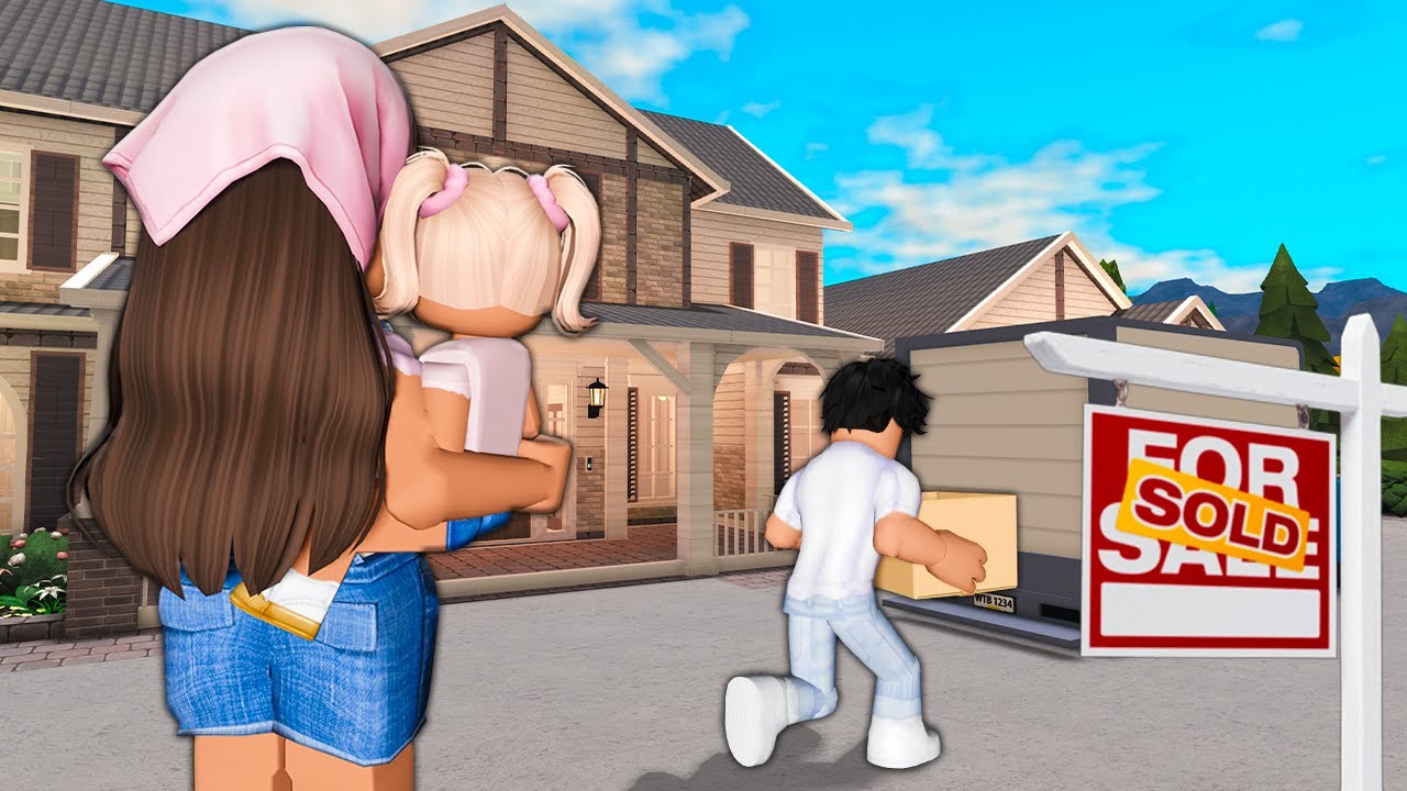 📦MOVING into our *DREAM HOUSE* on Bloxburg! 🏡