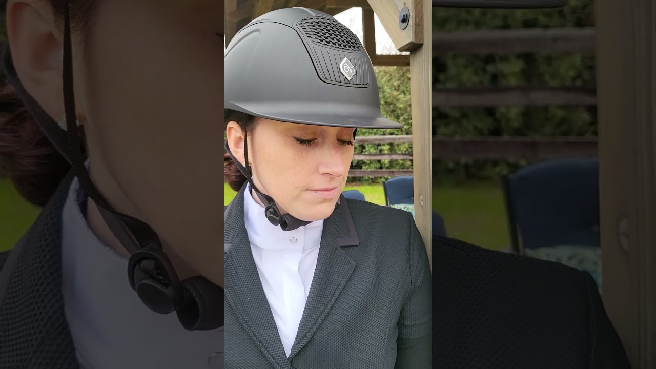 Can you guess how much her helmet costs? It's the new Ovation M Class with MIPS 🤩 #equestriansport