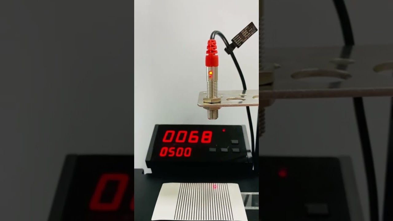 M8 laser sensor detects 1mm width stripes #Shorts