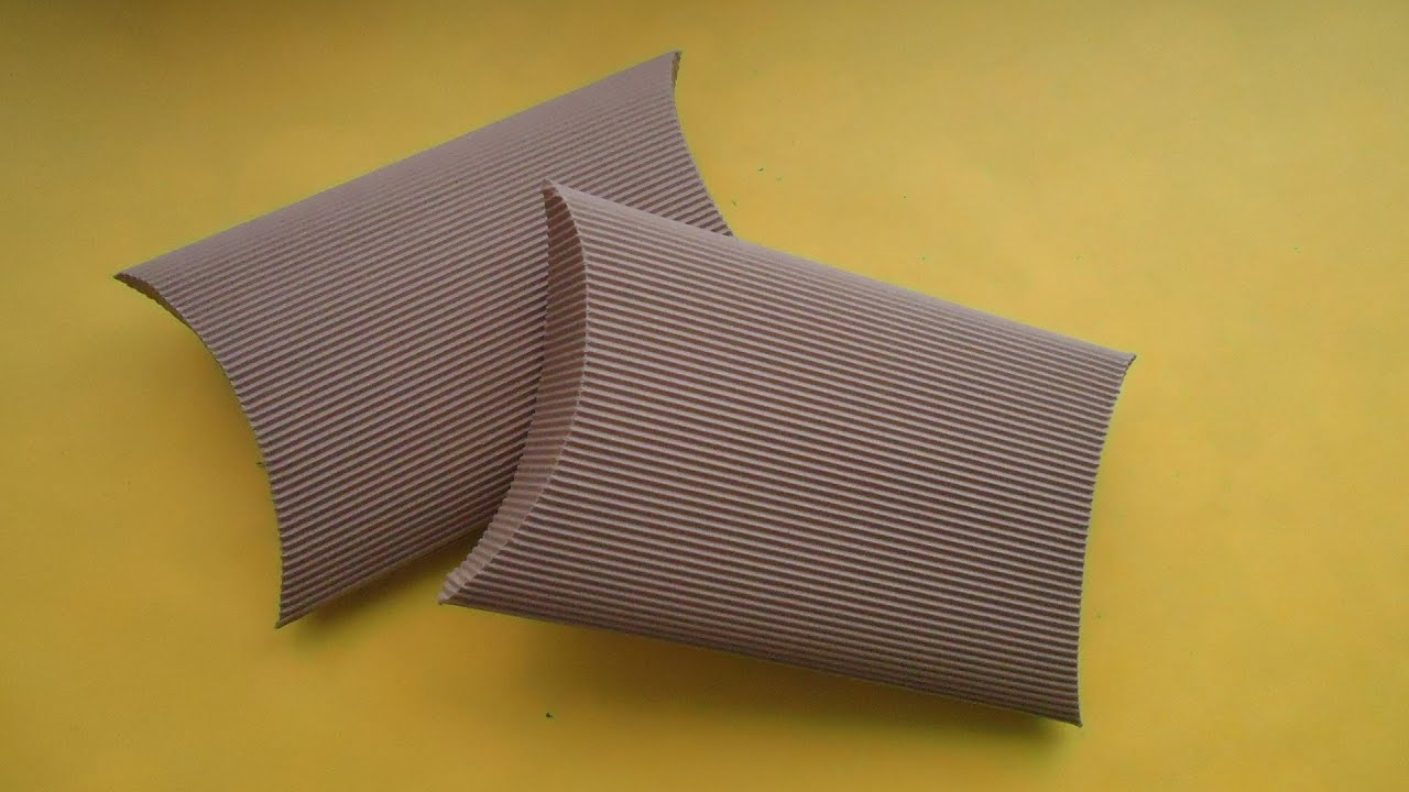 Oval corrugated cardboard box | PumitaNegraArt🐾