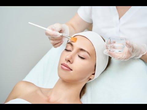 Facial Exfoliation Guide: Find the Perfect Product for Your Skin Type!