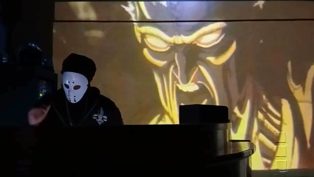 GHOST IN THE TRAP 001 |  [VAPOR / PHONK / TRAP / BASS] (live VJ/DJ set) Santa Cruz, CA