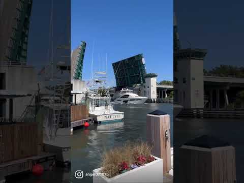 Restaurant at Intercoastal, Palm Beach Gardens, Florida, USAππΊπΈπ