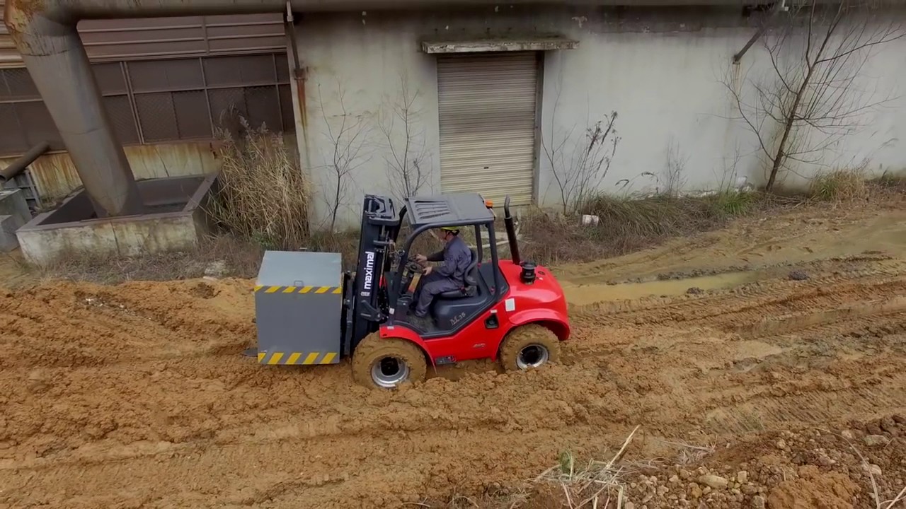 Maximal Compact 4WD Rough Terrain Forklift
