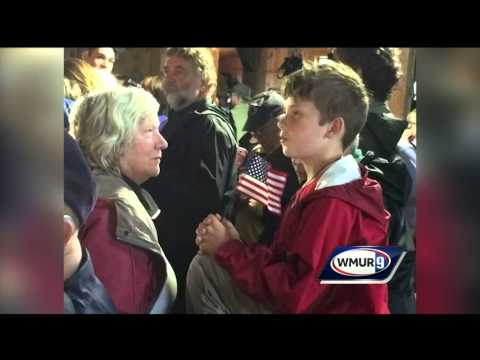 Clinton signs note excusing third-grader from school