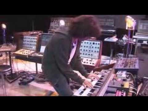 Inside Vangelis' Home Studio - 1982 - Gearspace