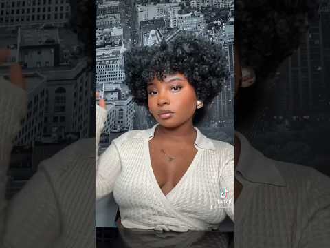 This crochet hair is truly doing it. #trendytresses #crochet #crochetbraids #afro #hairreview #short