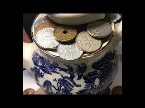 Japan 1 Yen Coins 1990 - Year 2 of Heisei and 1957 - Year 32 of Showa