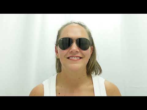Woman model wearing Ray-Ban Aviator Metal II RB3689 914831 58mm Sunglasses