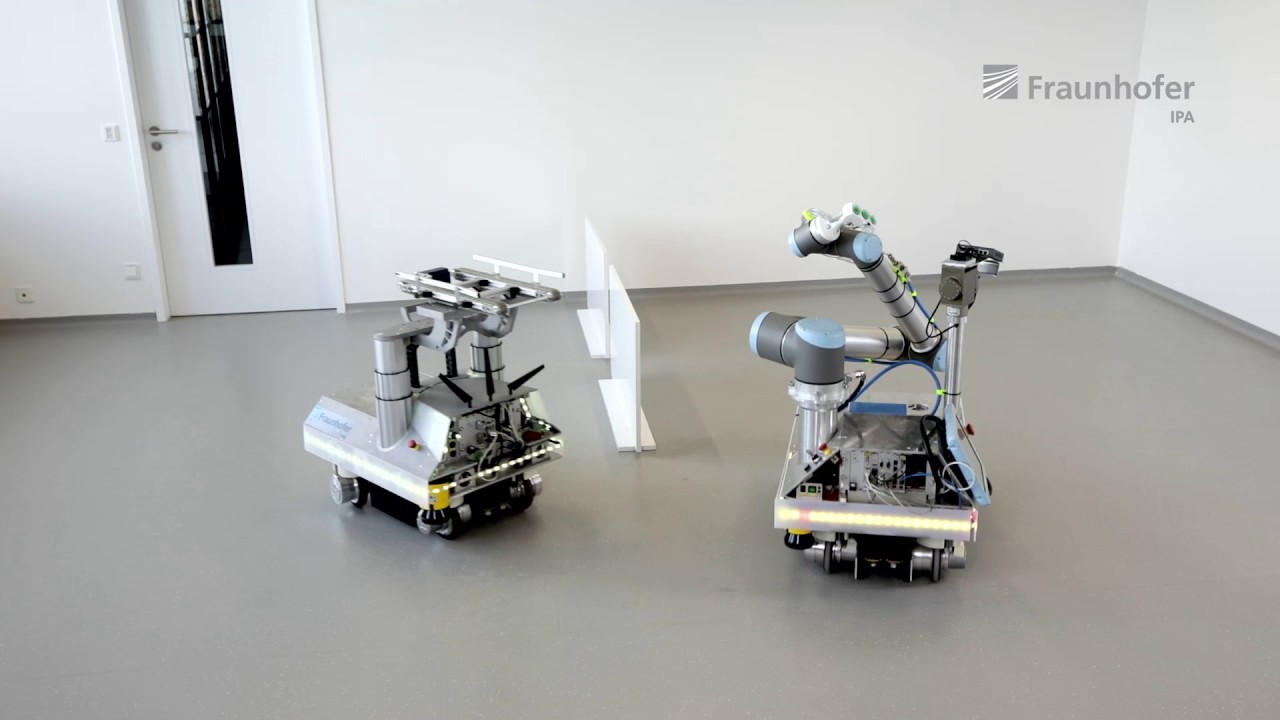 Online Trajectory Optimization for Cooperative Mobile Robot Navigation