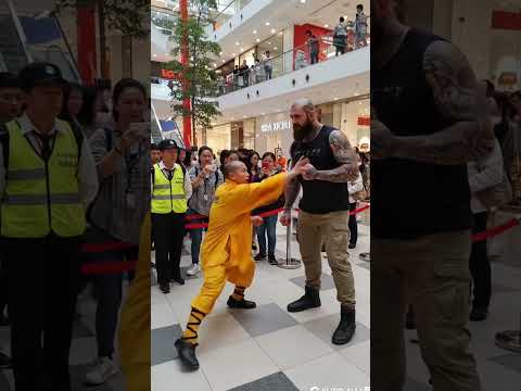 Shaolin Kung Fu can hurt your opponent's internal organs. #kungfuskills #fighting #shaolin