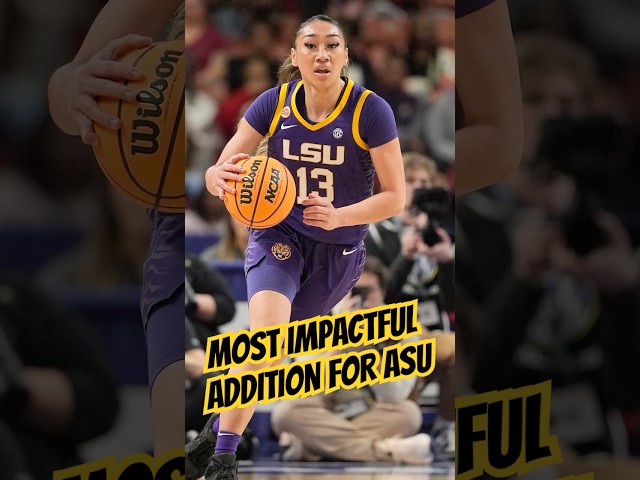 "You're the favorite already" & "Already an icon": Fans go wild over ...