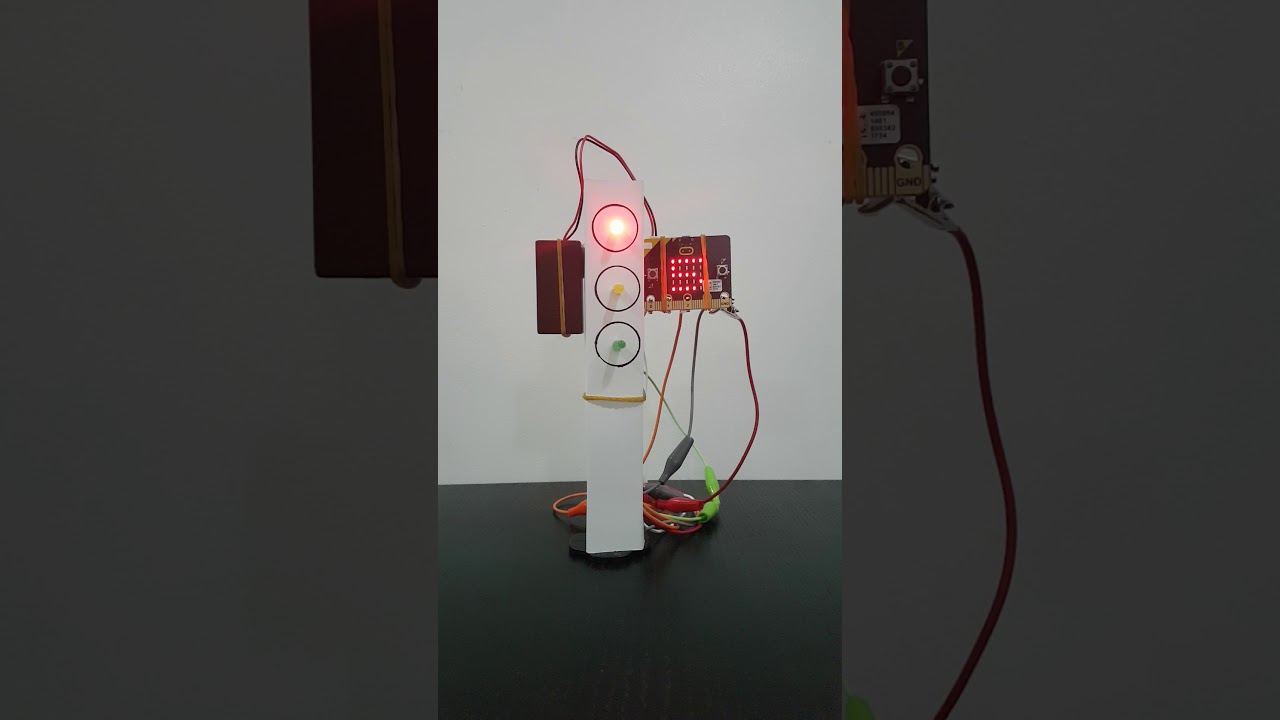 Traffic light v2.0 with micro:bit