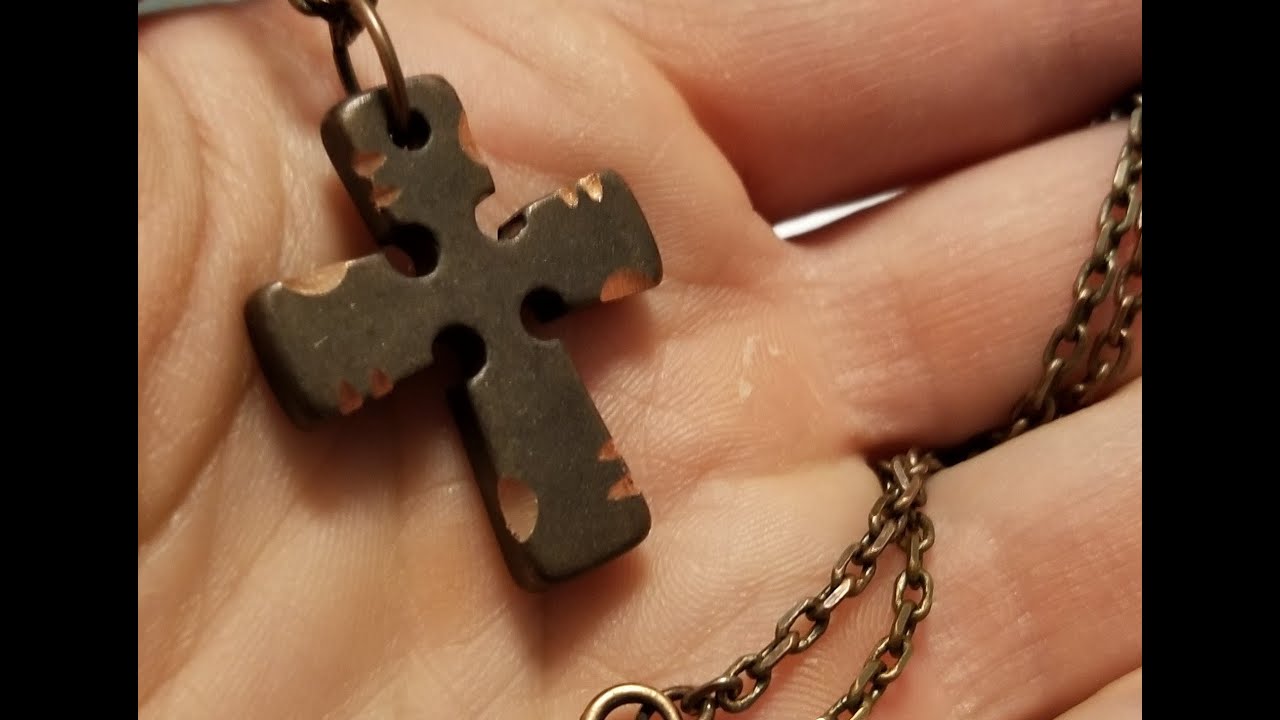 Making a copper cross (time lapse)