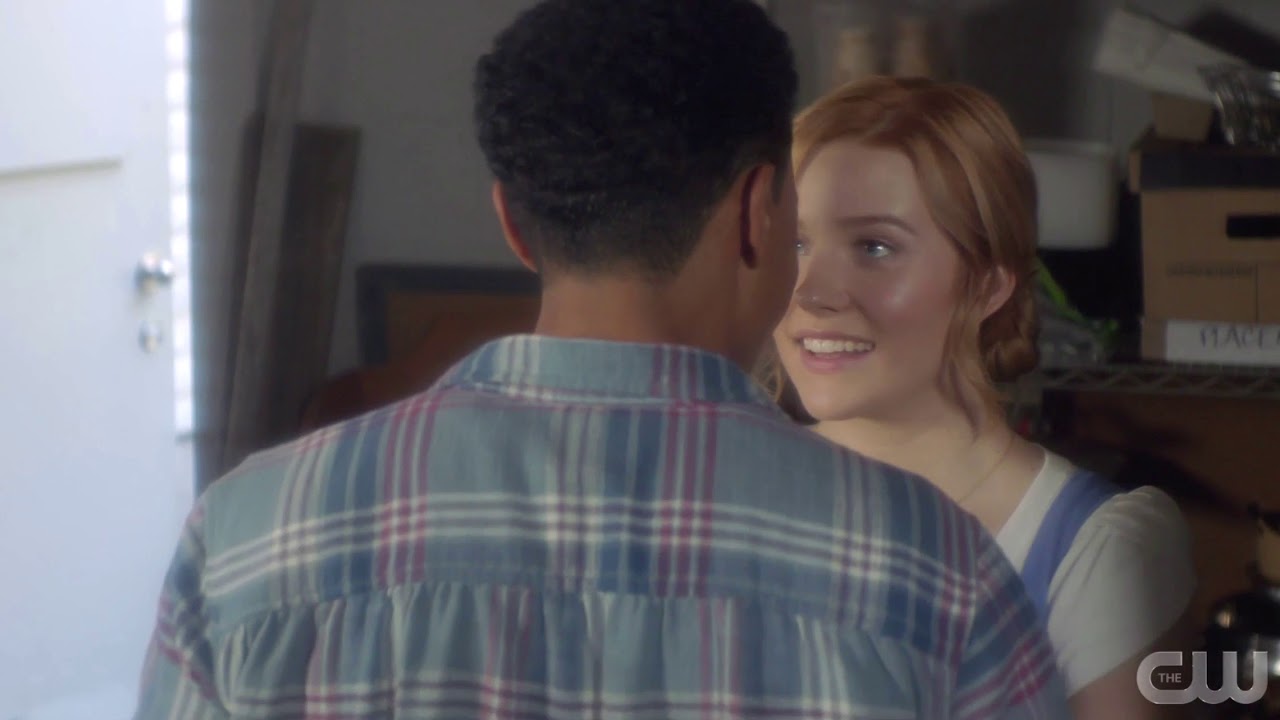 Interracial kiss - Nancy Drew 4