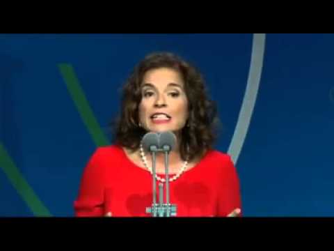 Spanish Politician (Mayor of Madrid) trying to speak in English