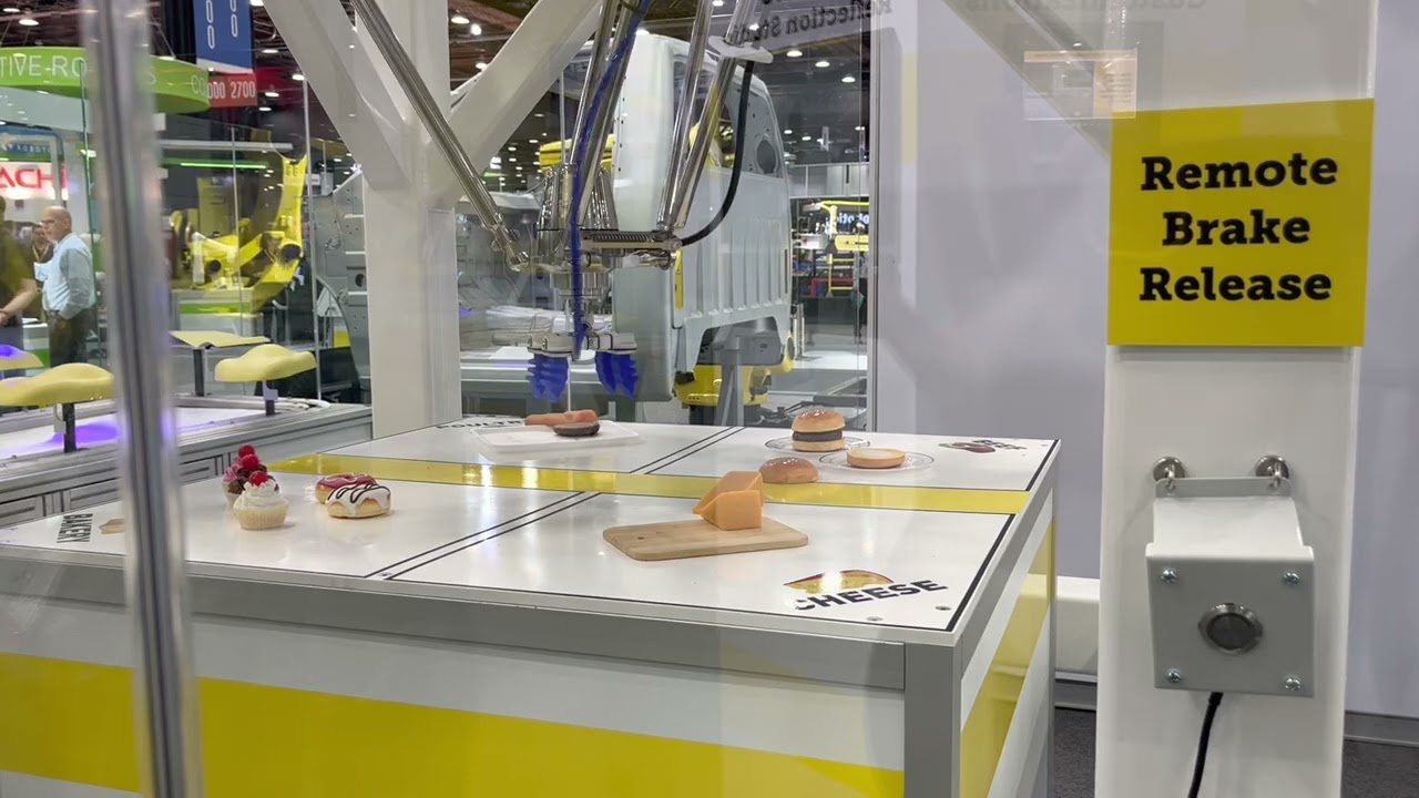 FANUC's DR-3iB/6 STAINLESS delta robot at Automate 2022