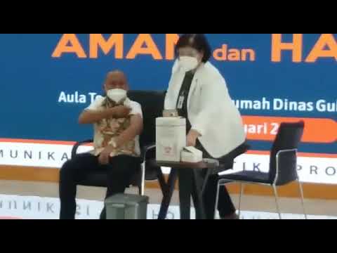 Pimpinan DPRD-SU Rahmansyah Sibarani Jalani Kloter I Vaksin Covid-19 di Sumut