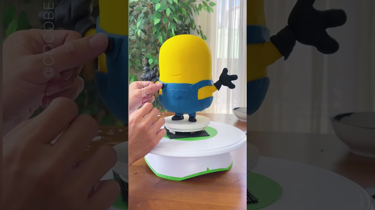Super Cute 3D Minion Cake