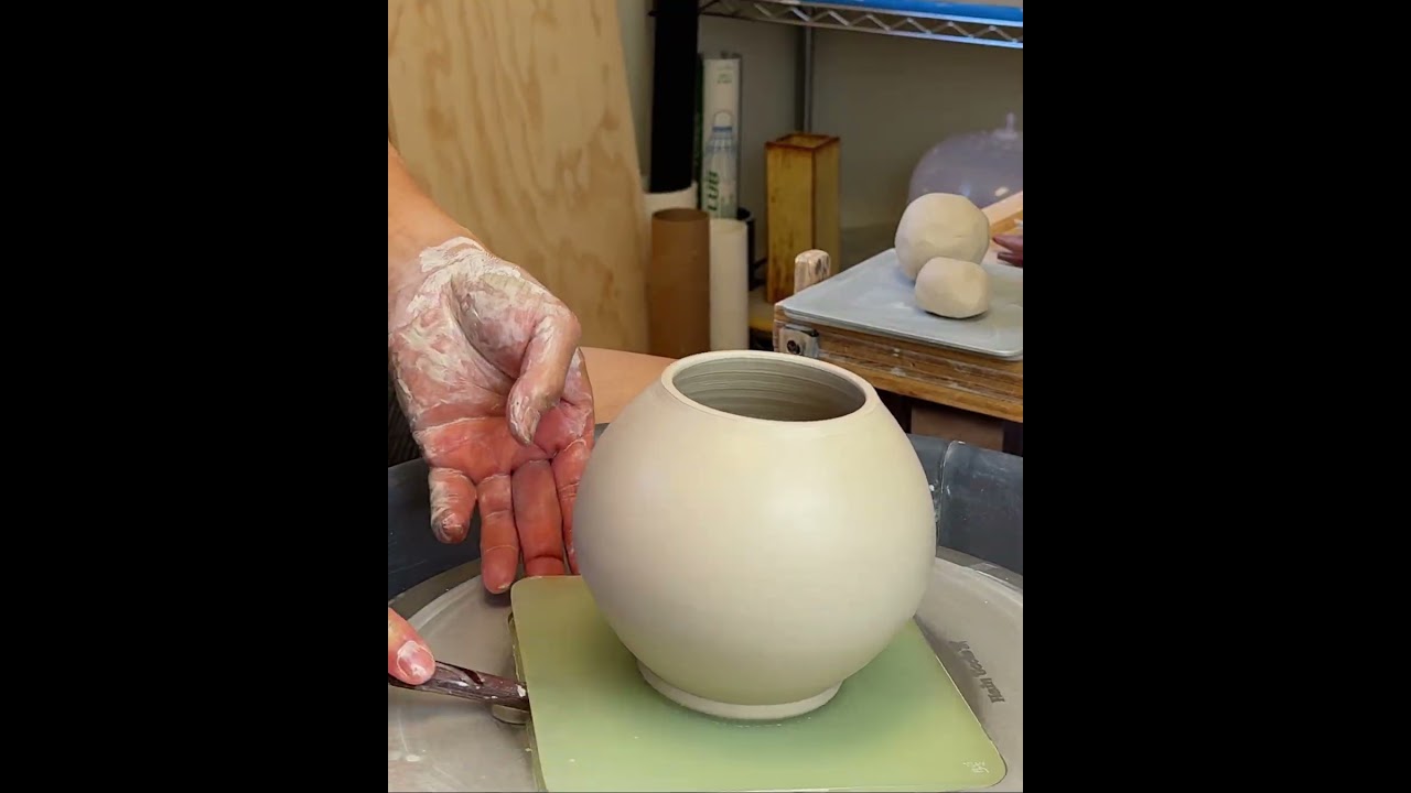 865. Complete guide to throwing a teapot